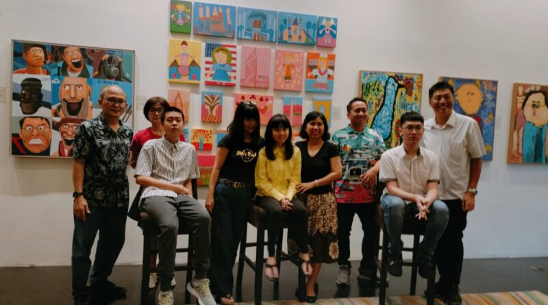 Pameran lukisan "Fantasi Dalam Garis Yang Bergerak" persembahan dari ...
